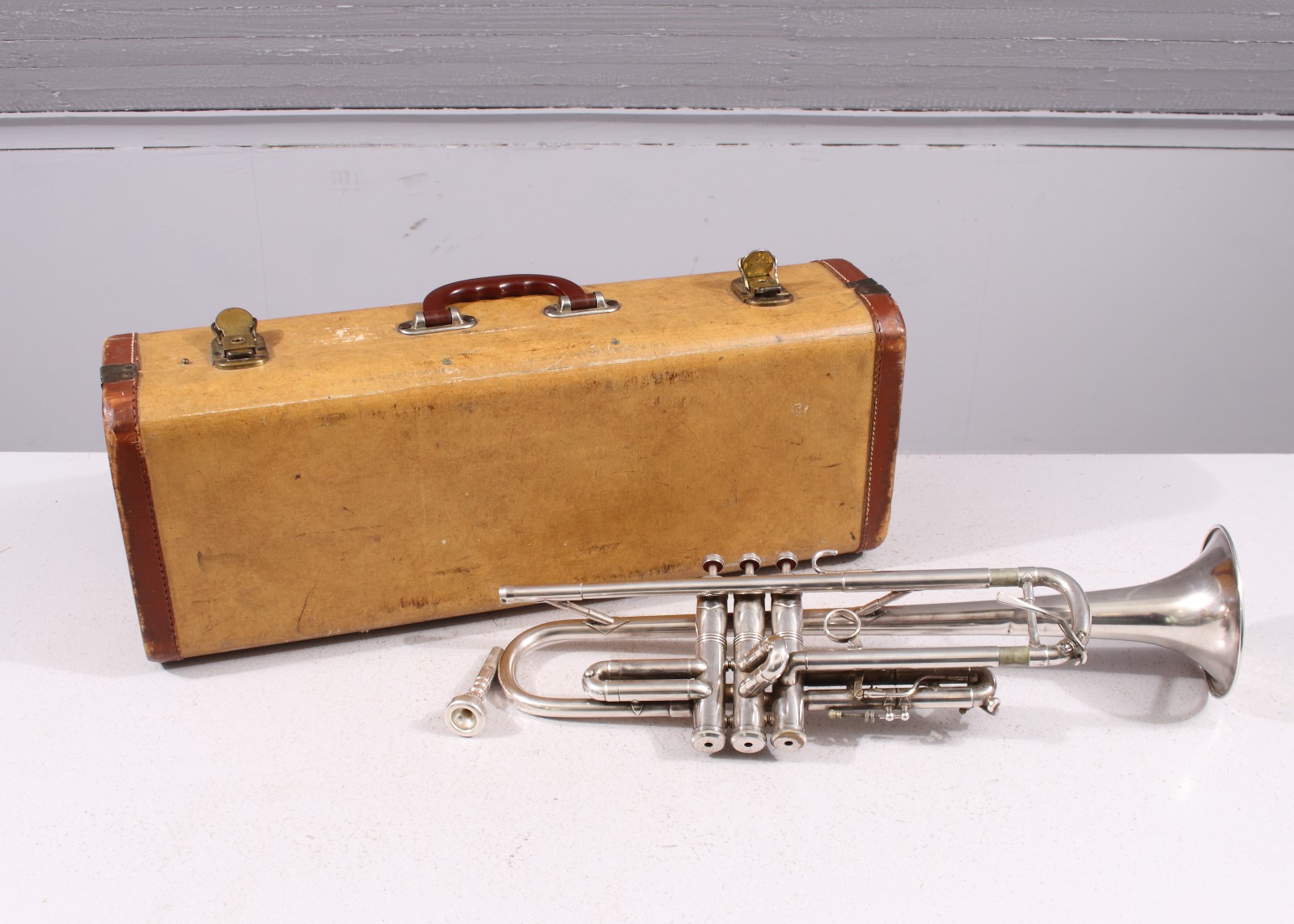 TRUMPET MED CASE | Auktion.se